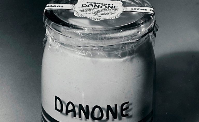 O primeiro pote de iogurte faz 100 anos